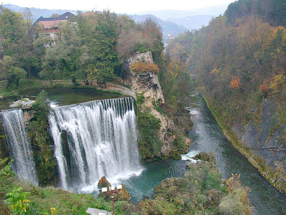 Jajce: the Competition in Jumps from Waterfalls to be Held - Sarajevo Times