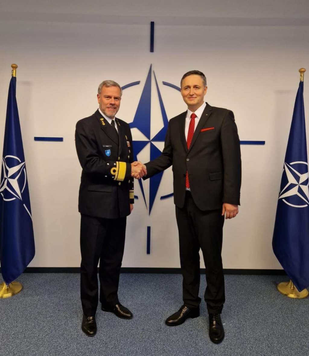 BiH Presidency Member meets with the Chairman of the NATO Military ...