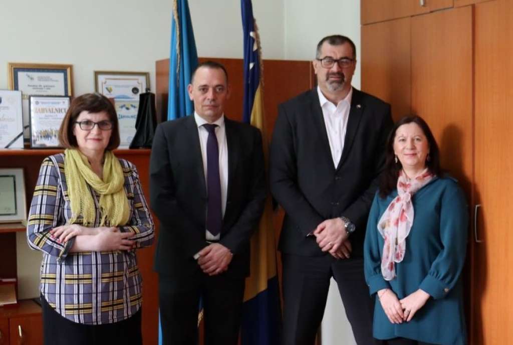 Delegation of OSCE Mission to BiH visits Tuzla Canton Assembly ...