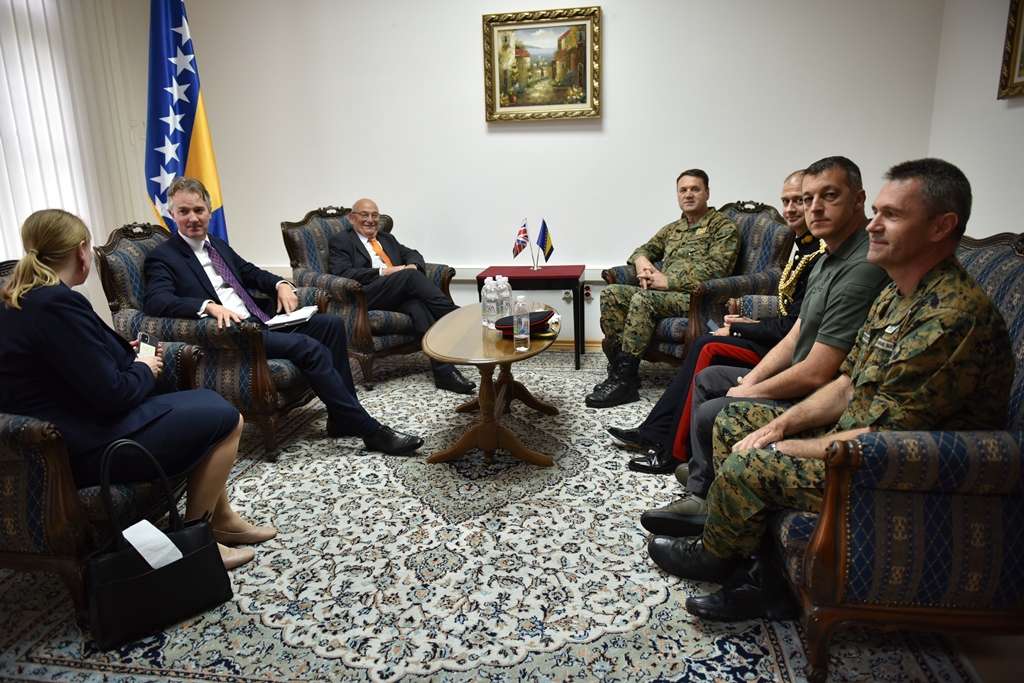 Lieutenant Masovic met with the UK Special Envoy for the WB - Sarajevo ...