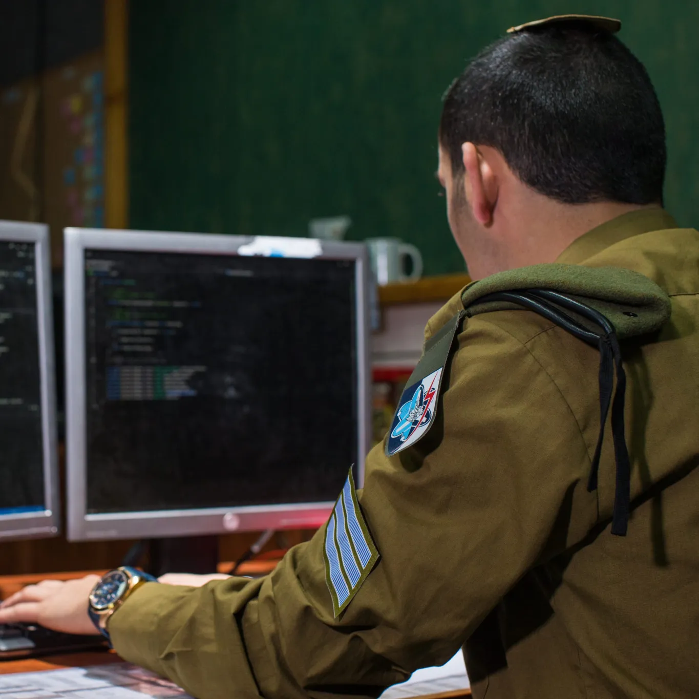 Israeli Intelligence were warned in Detail that Hamas is preparing a ...