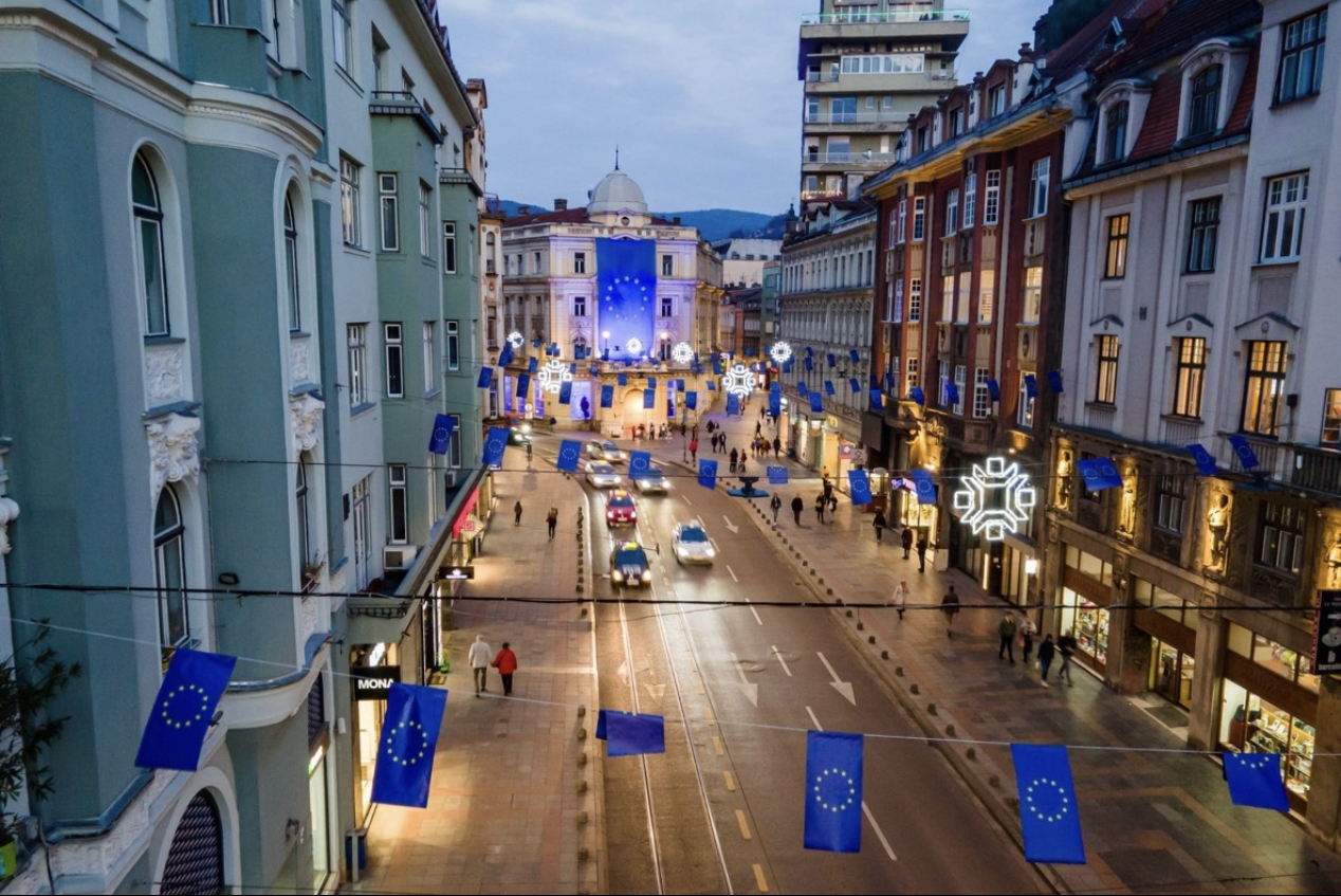 BiH celebrates a historic Moment: EU Colors are displayed on Buildings ...