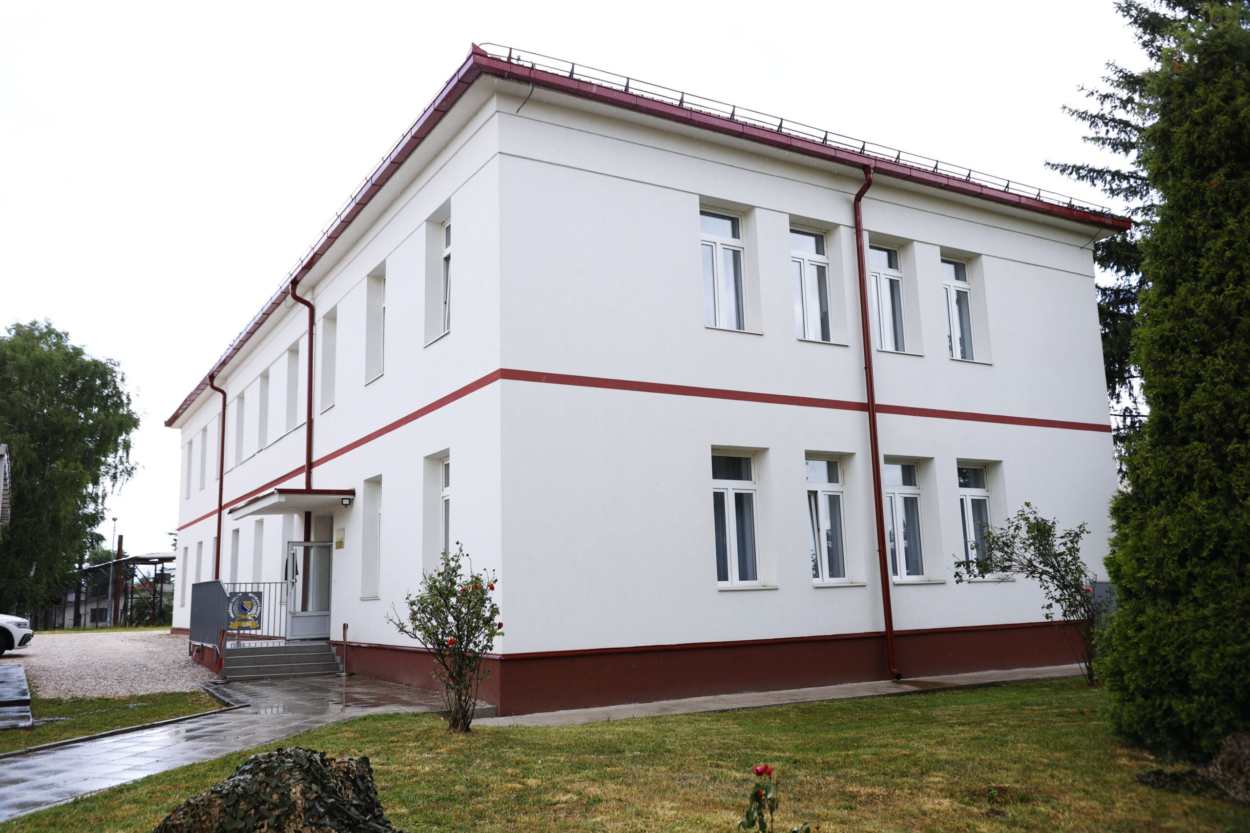 Helez and Reilly opened the renovated guard building in the 'Rajlovac ...