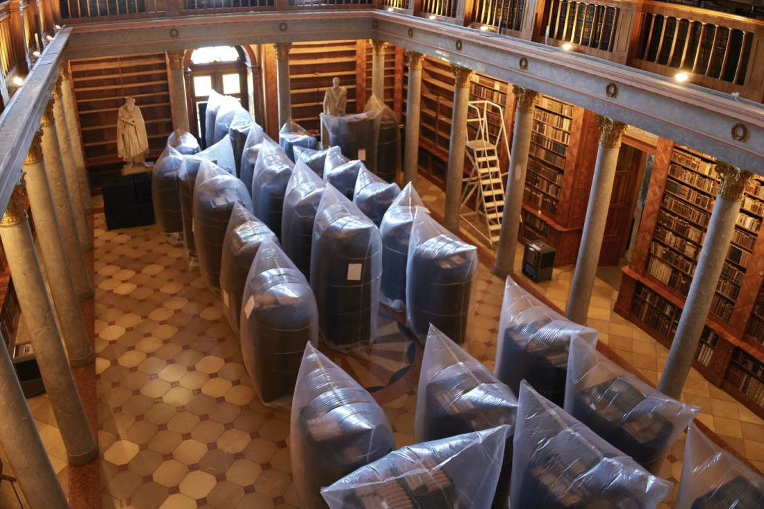 Hungary's Oldest Library Is Saving 100.000 Books From A Bug Infestation ...
